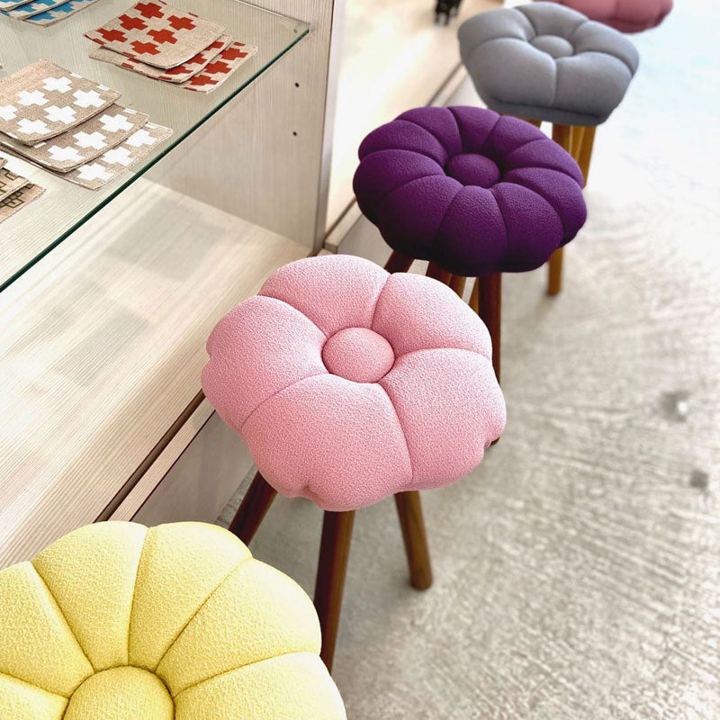 MONACA stool that looks like Japanese sweets, sakura, cute – okawakagu.com